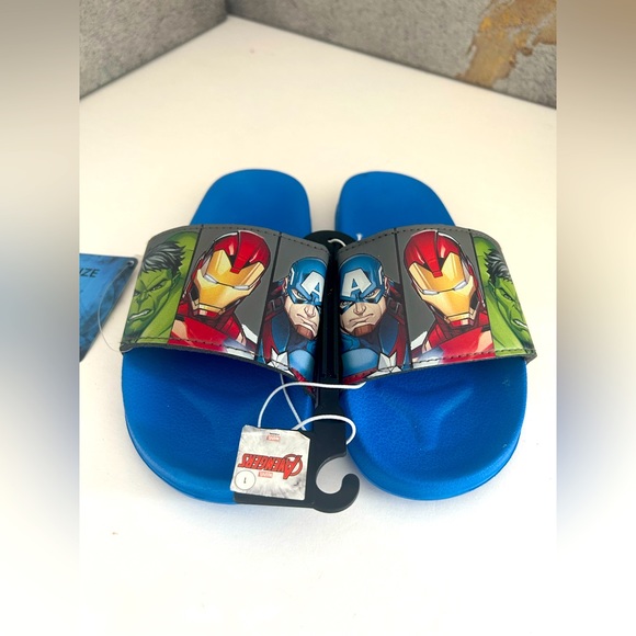 Marvel | Shoes | Marvel Avengers Flip Flop | Poshmark